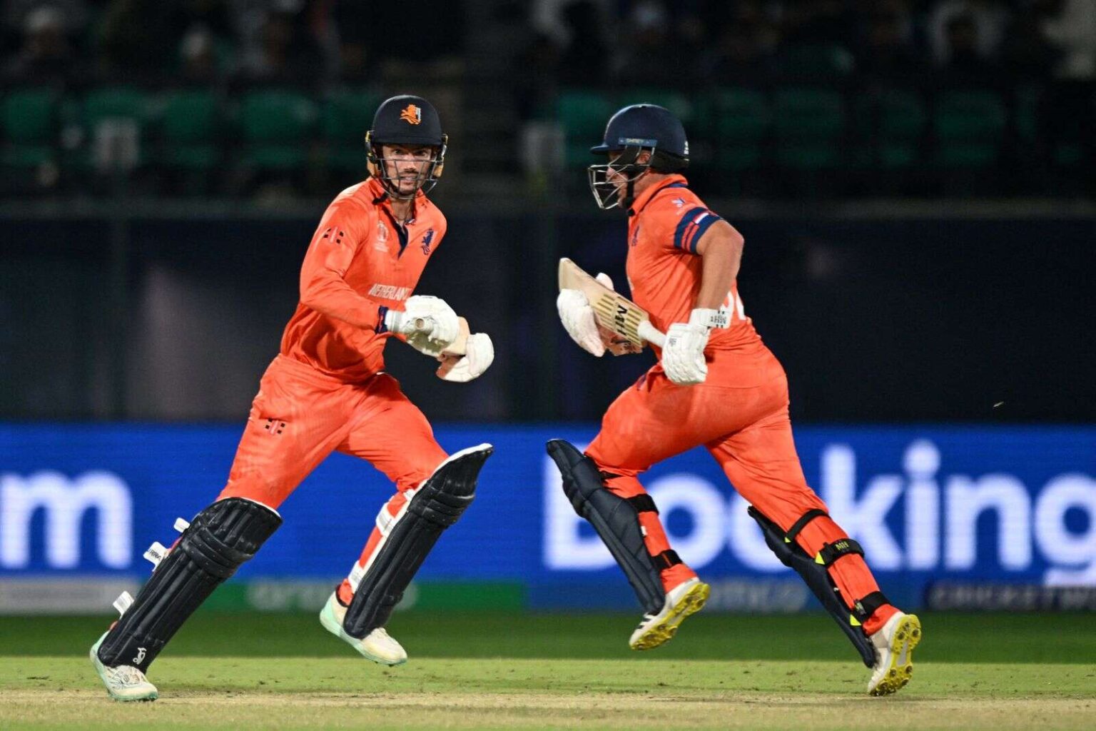 Edwards, Van der Merwe take Dutch to 245 against South Africa - Jamaica ...