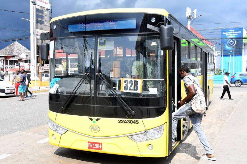 Robinson bashes Gov’t for ‘delayed’ investments in JUTC - Jamaica Observer