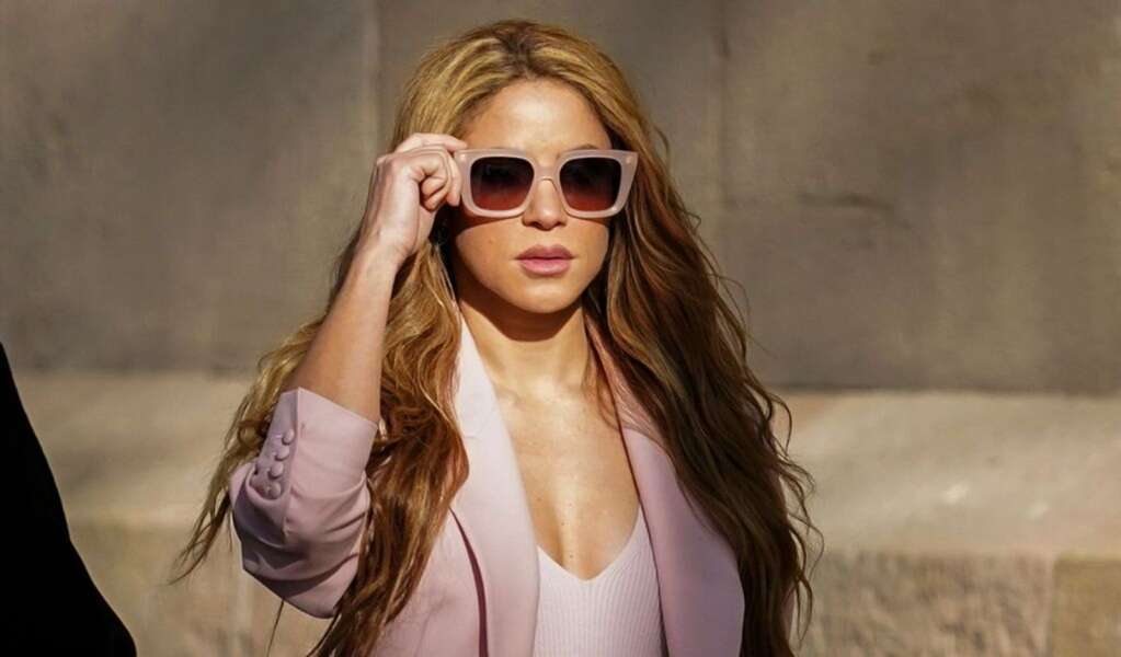 Shakira resumes world tour after Lima hospital stay - Jamaica Observer