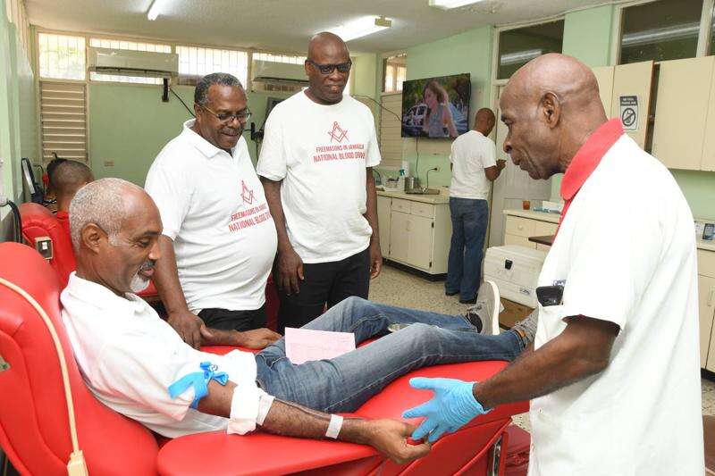 Freemasons address blood shortage - Jamaica Observer