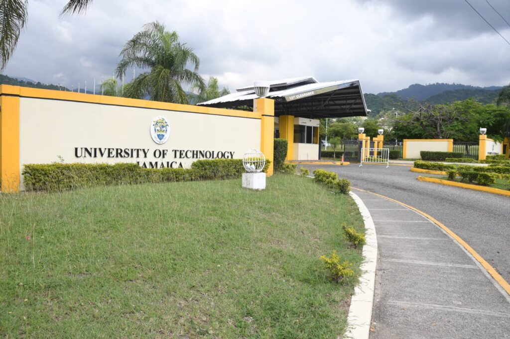 'A complete mess': UTech students frustrated with portal glitches ...