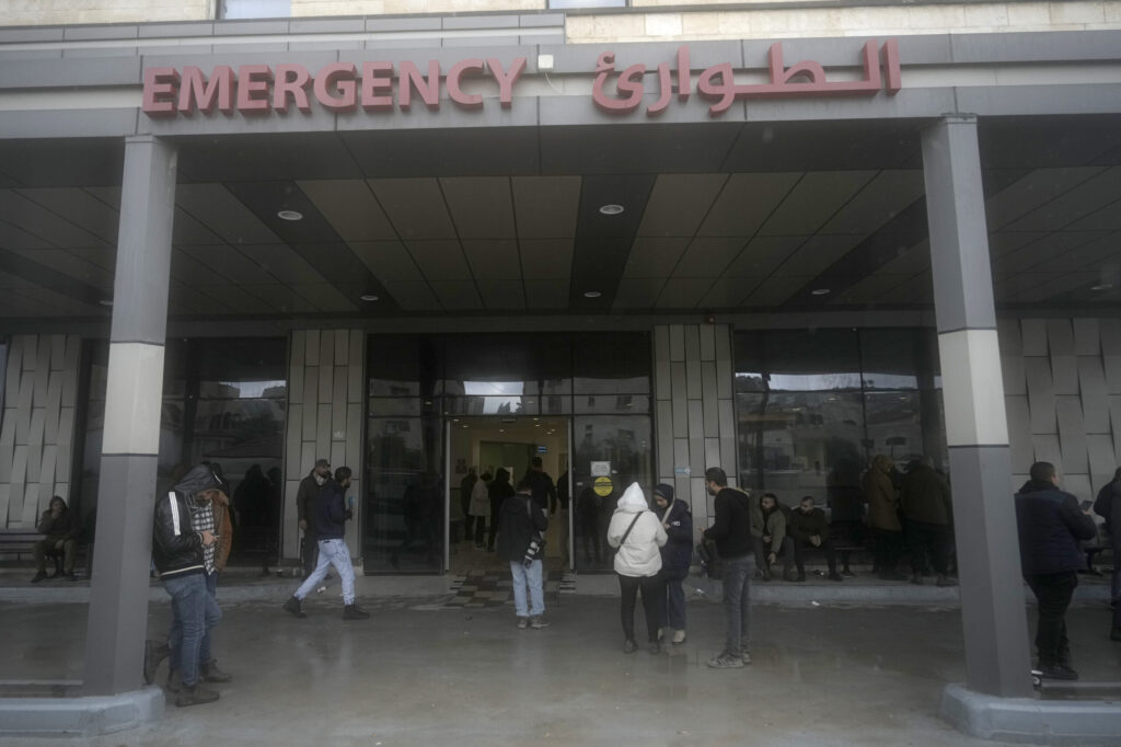 Israeli undercover forces dressed as women, medics storm hospital ...