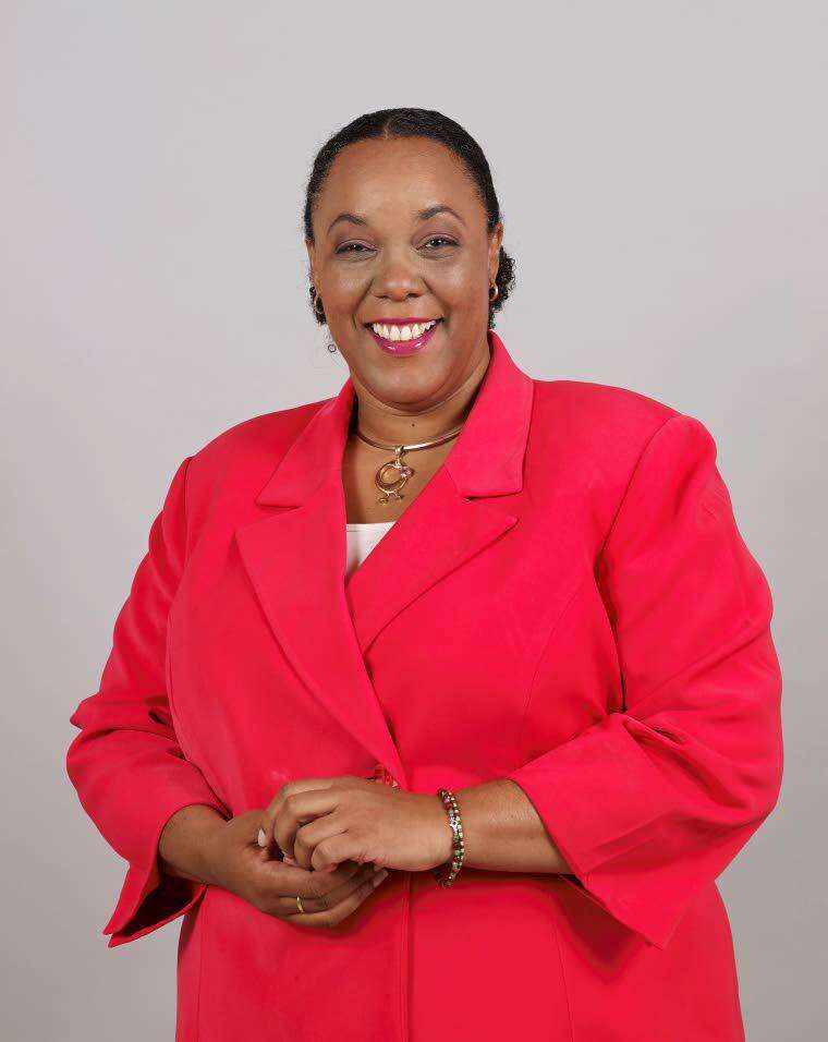 B- for Golding's 'A-Team' - Jamaica Observer