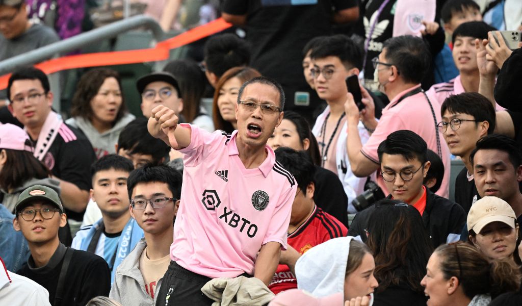 Messi, Beckham booed after superstar sits out Hong Kong friendly ...