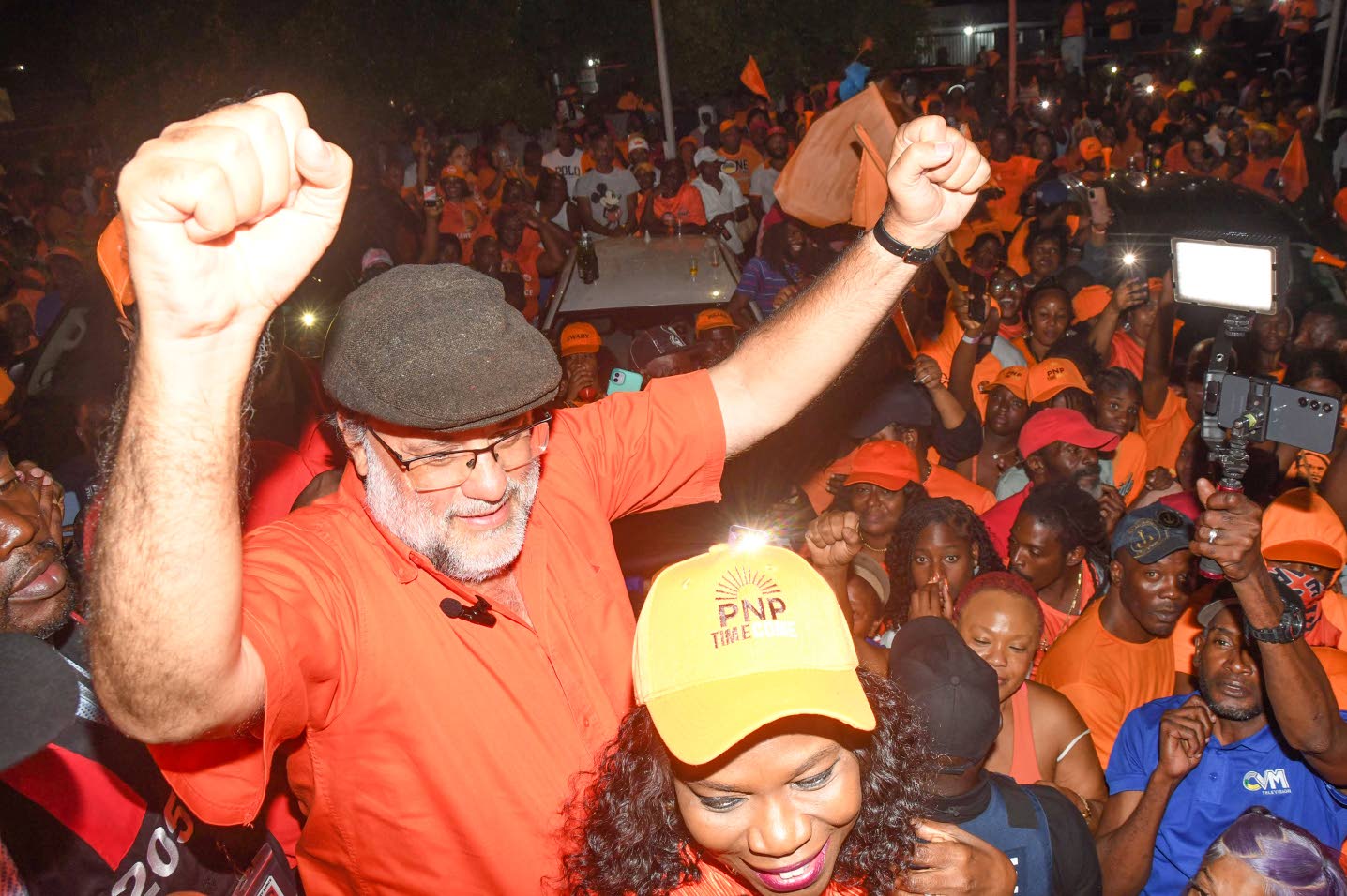 Mixed moods at PNP and JLP headquarters after polls - Jamaica Observer