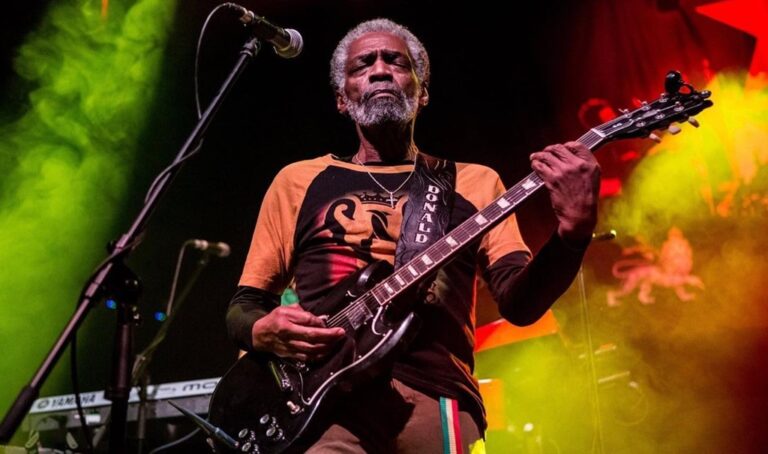 Donald Kinsey, guitarist who performed with Bob Marley and Peter Tosh ...
