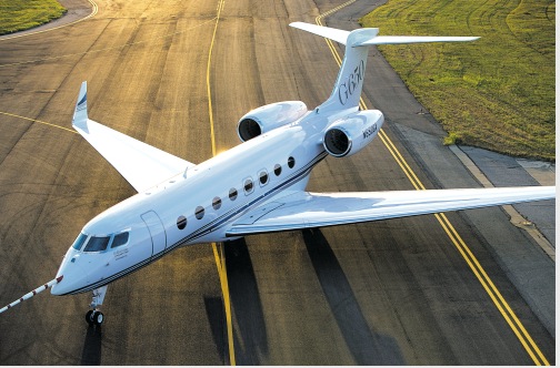 2 dead after private jet crashes onto Florida highway - Jamaica Observer