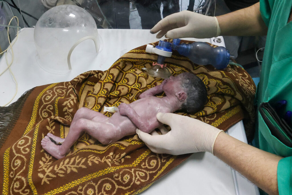 Baby delivered from dying mother's womb in Gaza 'miracle' - Jamaica ...