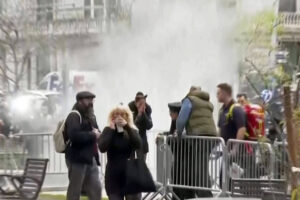 Man who set himself ablaze outside Trump courthouse has died: NYPD ...