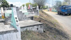 Disorder reigns at Leith Hall Cemetery - Jamaica Observer