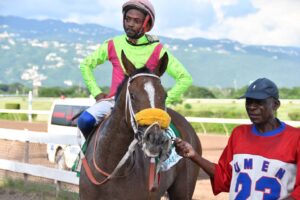California Crown to make it two from two in Monday Morning Trophy ...