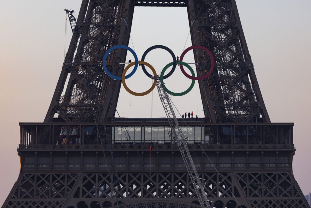 Paris hangs its Olympic rings on the Eiffel Tower - Jamaica Observer