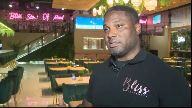 Caribbean restaurant in Missouri sets minimum ages for customer ...