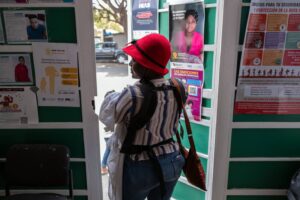 Judge orders deportation of weeping Haitians, but… - Jamaica Observer