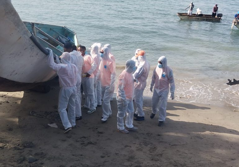 14 decomposed bodies found on boat offshore Dominican Republic ...
