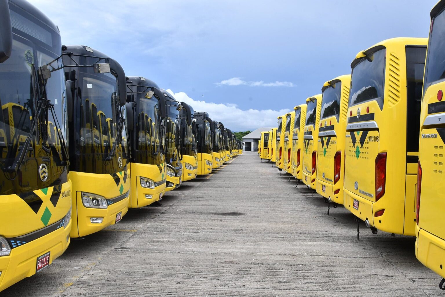 JUTC fleet further expanded by largest single bus acquisition - Jamaica ...