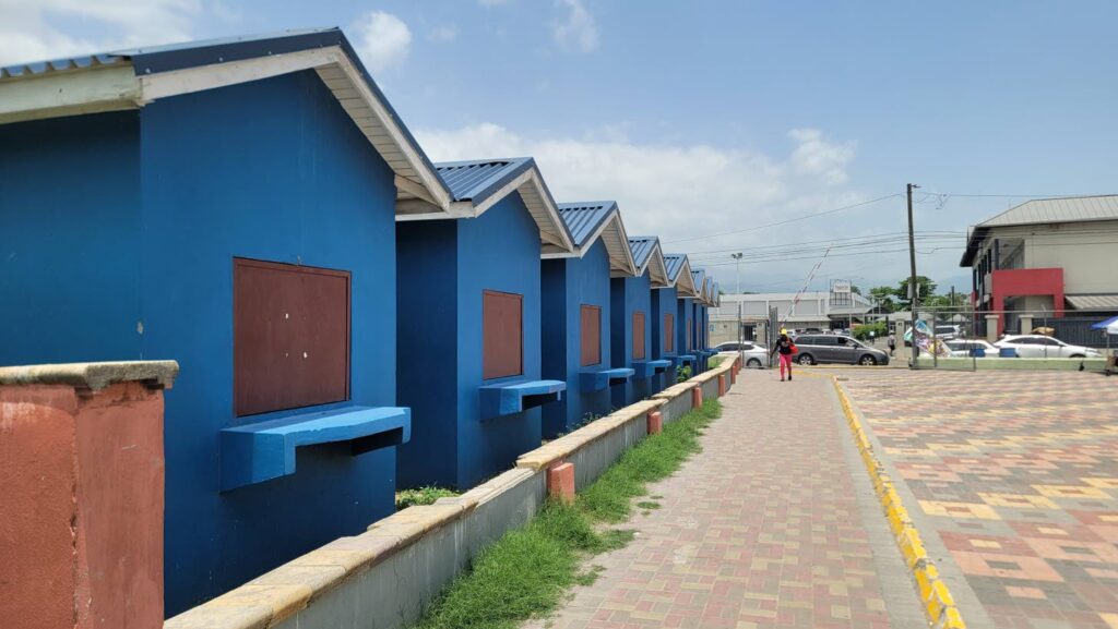 Duhaney Park residents say no more vendors - Jamaica Observer