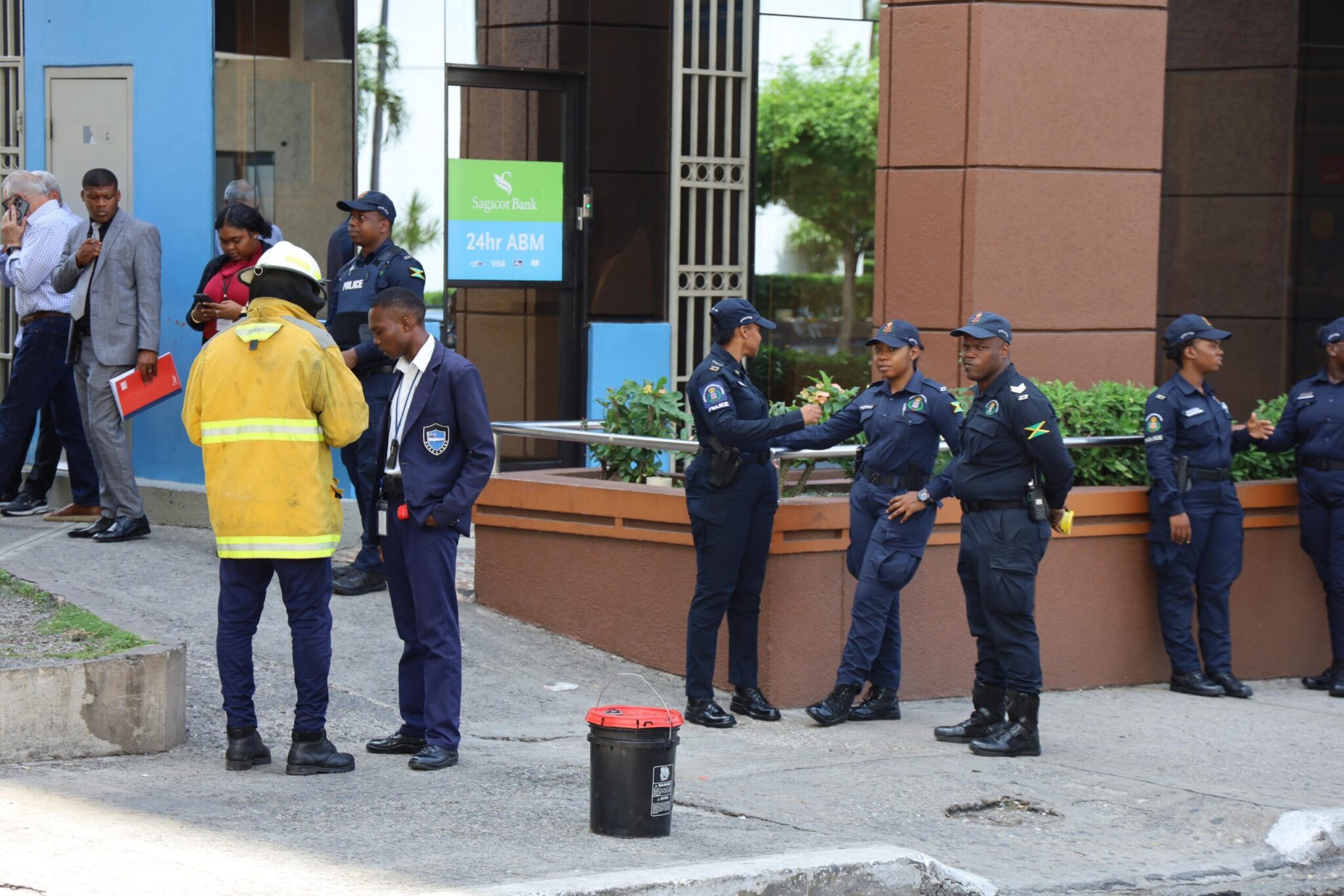 Explosion at Burger King in New Kingston - Jamaica Observer