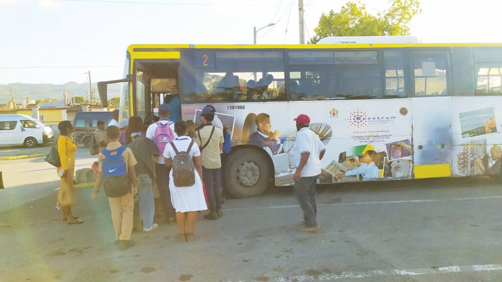 MoBay Metro seeking 20 drivers - Jamaica Observer