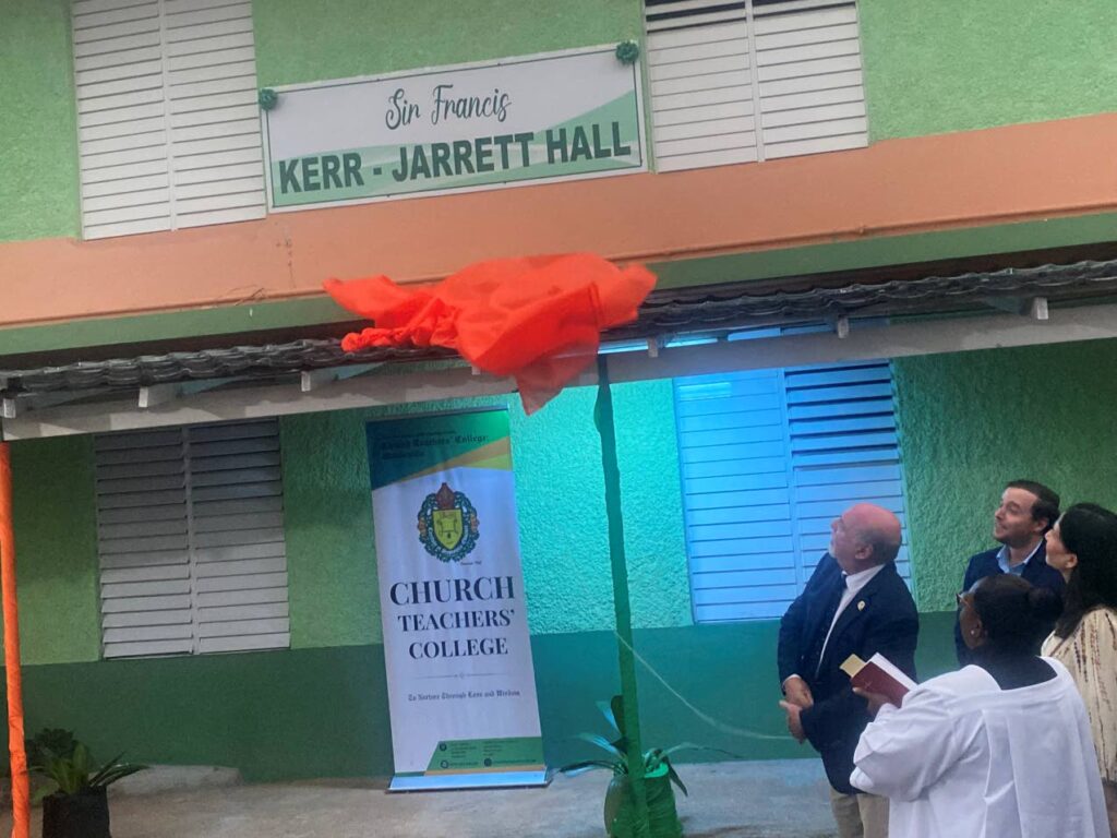 Mayor encourages Church Teachers’ College to expand Mandeville-based ...