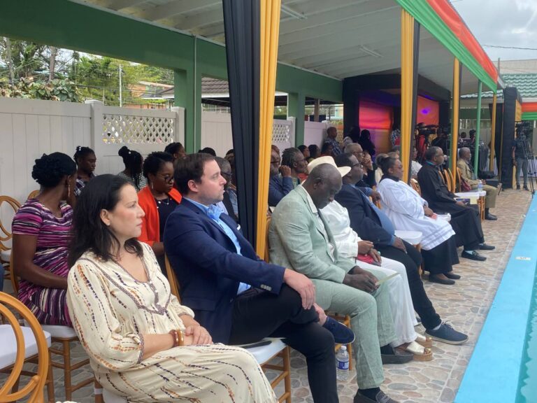 Mayor encourages Church Teachers’ College to expand Mandeville-based ...