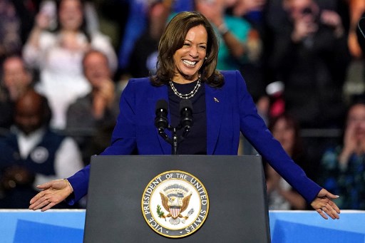 LeBron James backing Harris in US election battle - Jamaica Observer