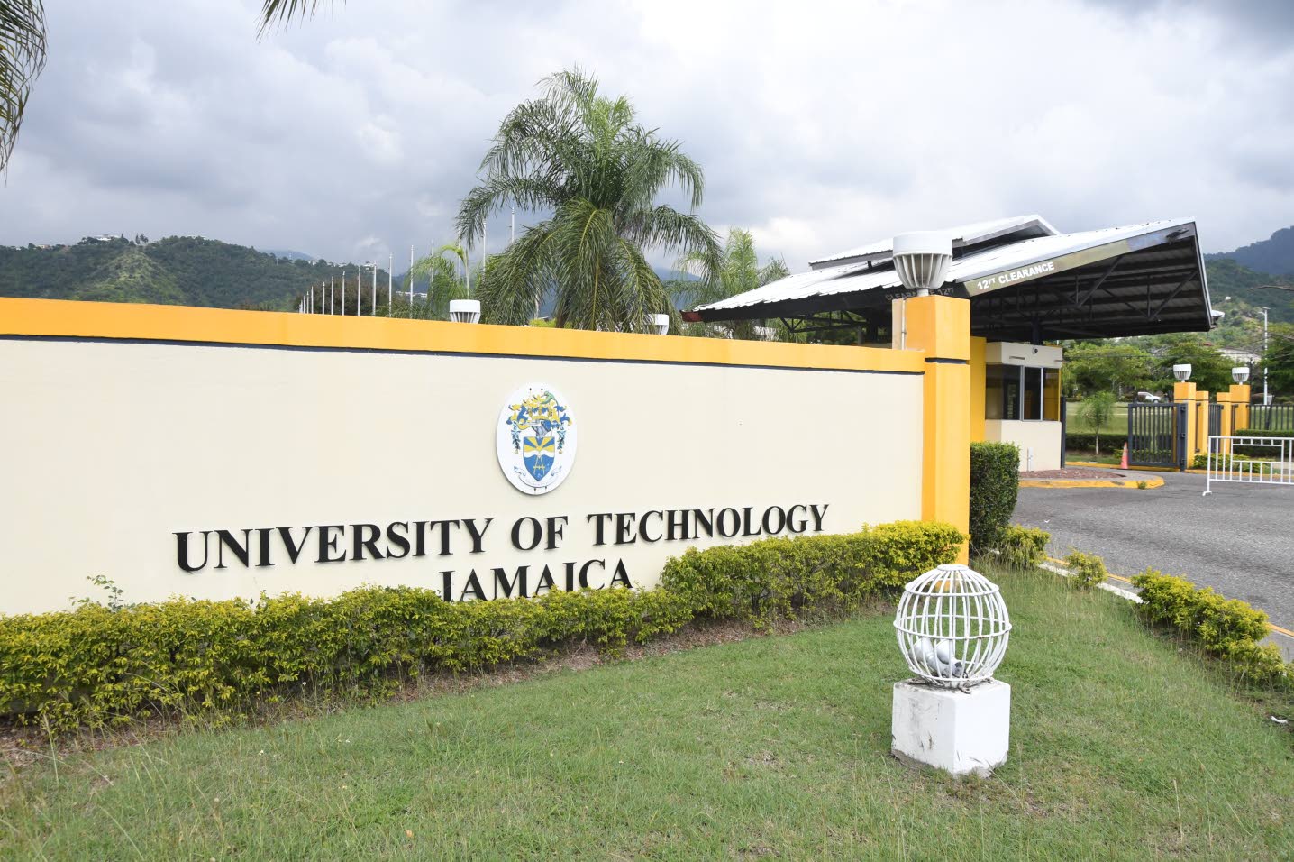 UTech sets new graduation dates after Hurricane Melissa disruption ...