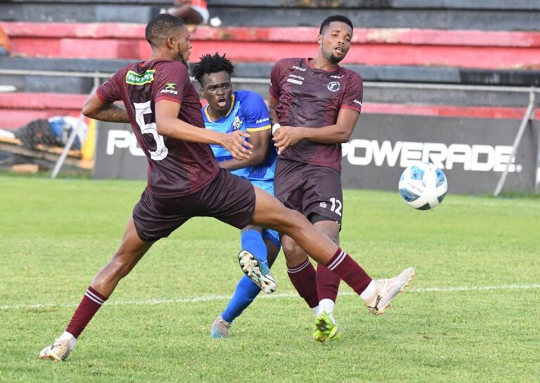 Four-star Molynes beat Chapelton for first JPL win of season - Jamaica ...