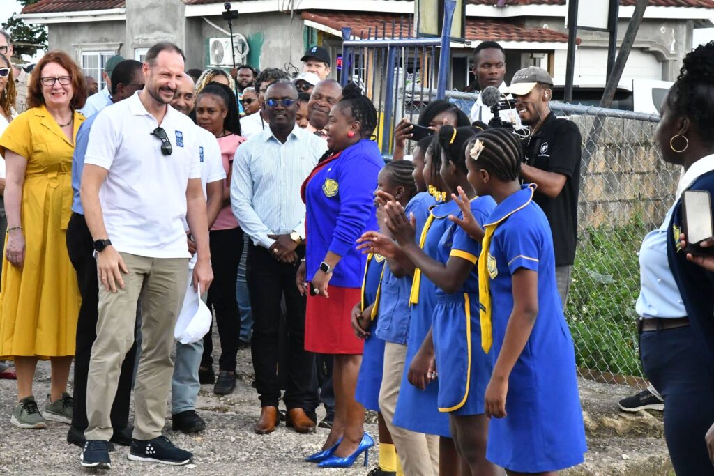 Victoria Primary glad to meet the prince, but... - Jamaica Observer