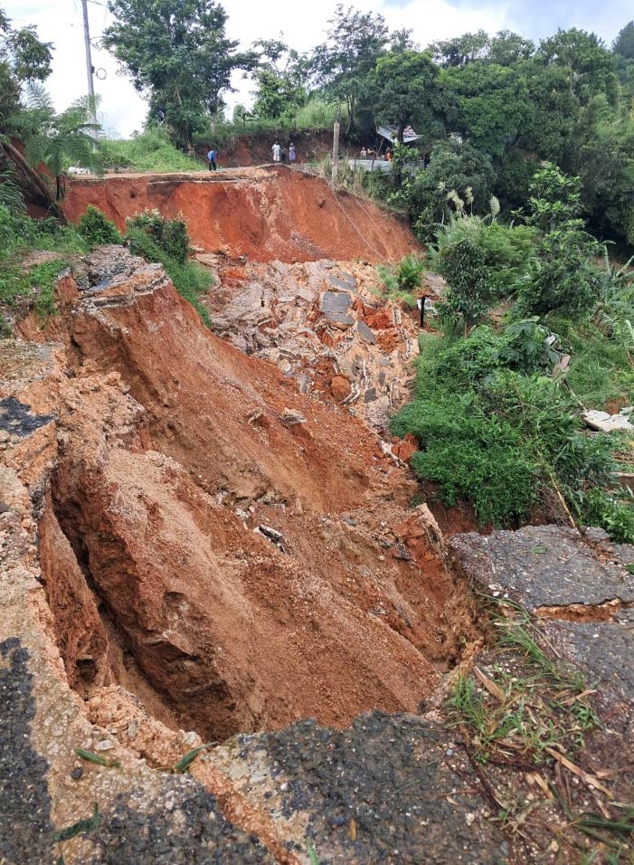 Brandon Hill inaccessible after landslide — police - Jamaica Observer