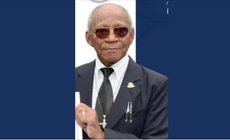 Senator Allen honours Glen Bloomfield, JUTA founding member - Jamaica ...
