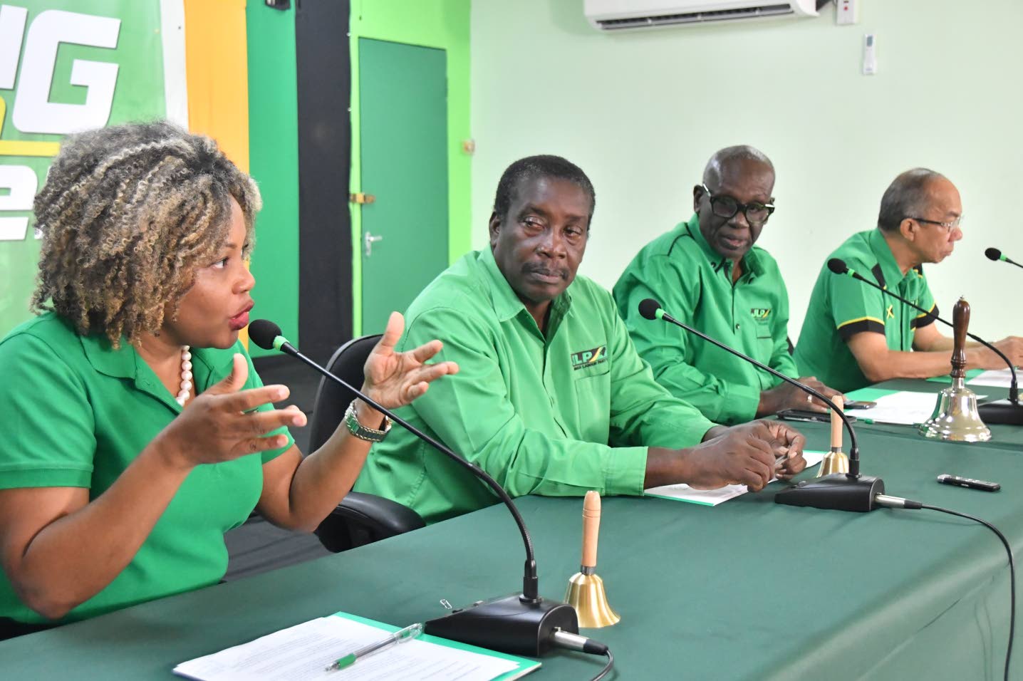 JLP looks to lift spirits - Jamaica Observer
