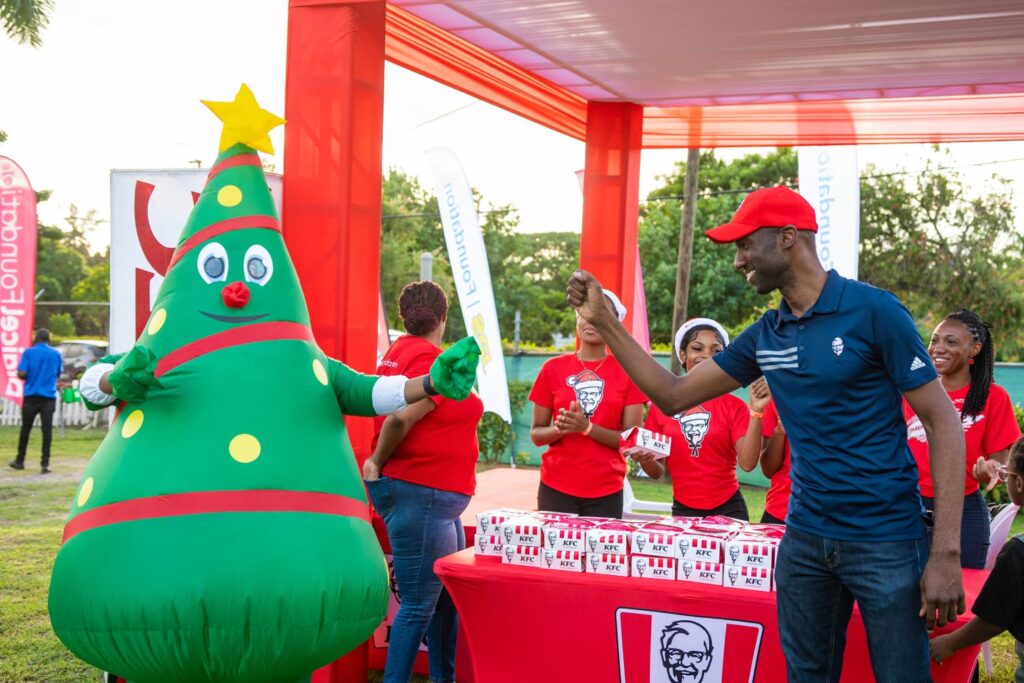 KFC makes Christmas merry with meal donations - Jamaica Observer