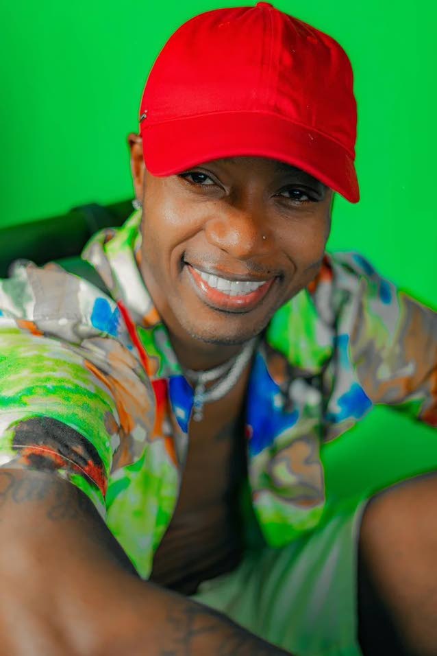 Razor B lauds female dancers - Jamaica Observer