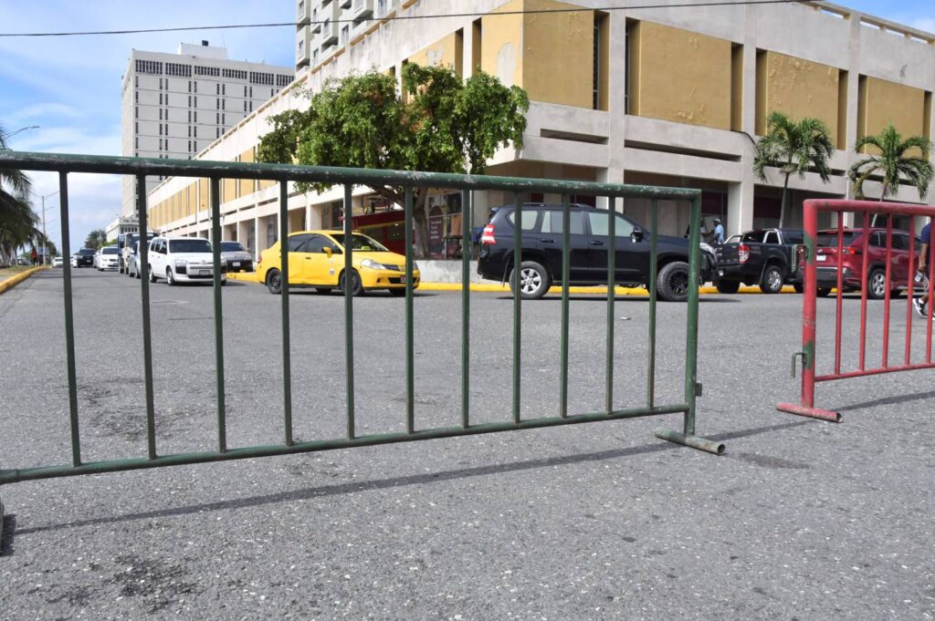 WATCH: Fire at Constant Spring Arcade in St Andrew - Jamaica Observer