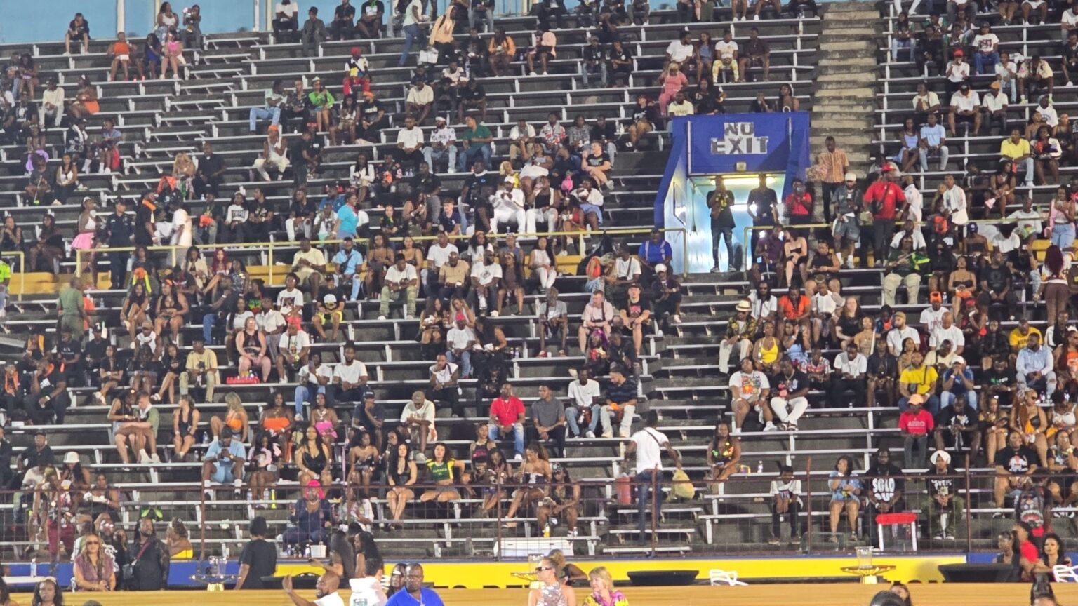 Freedom Street crowd rolls into National Stadium - Jamaica Observer