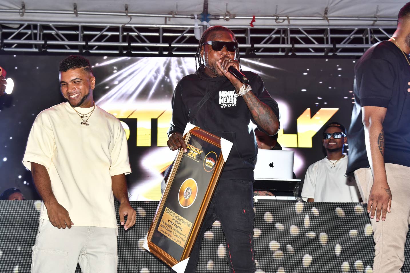 Strictly 2K honours Keiva, Chromatic and Kartel - Jamaica Observer