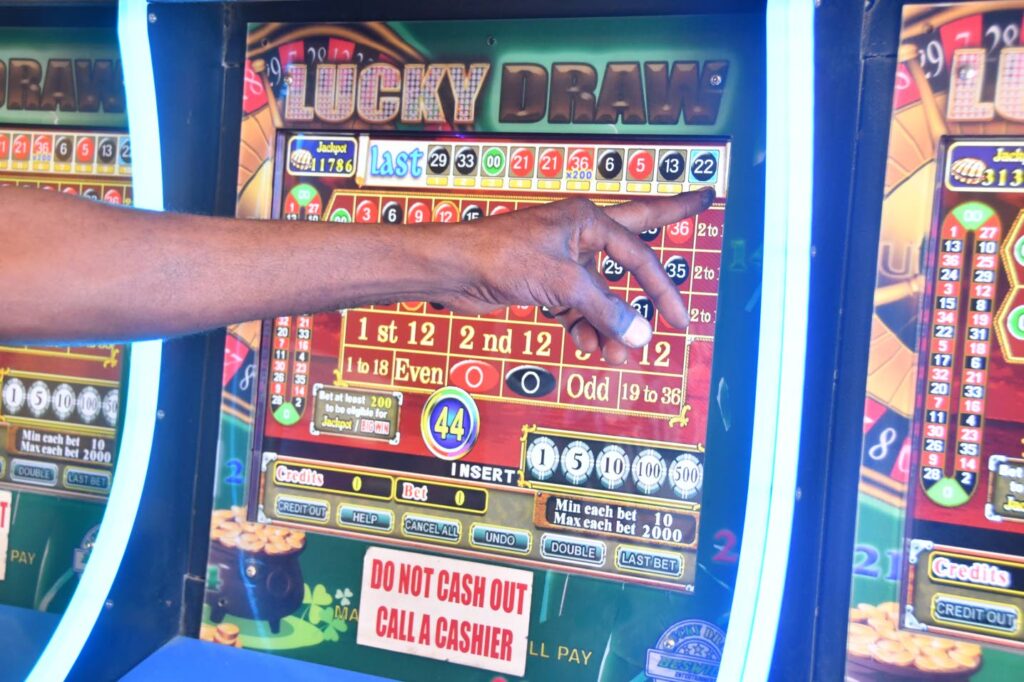 Gaming machine crackdown - Jamaica Observer