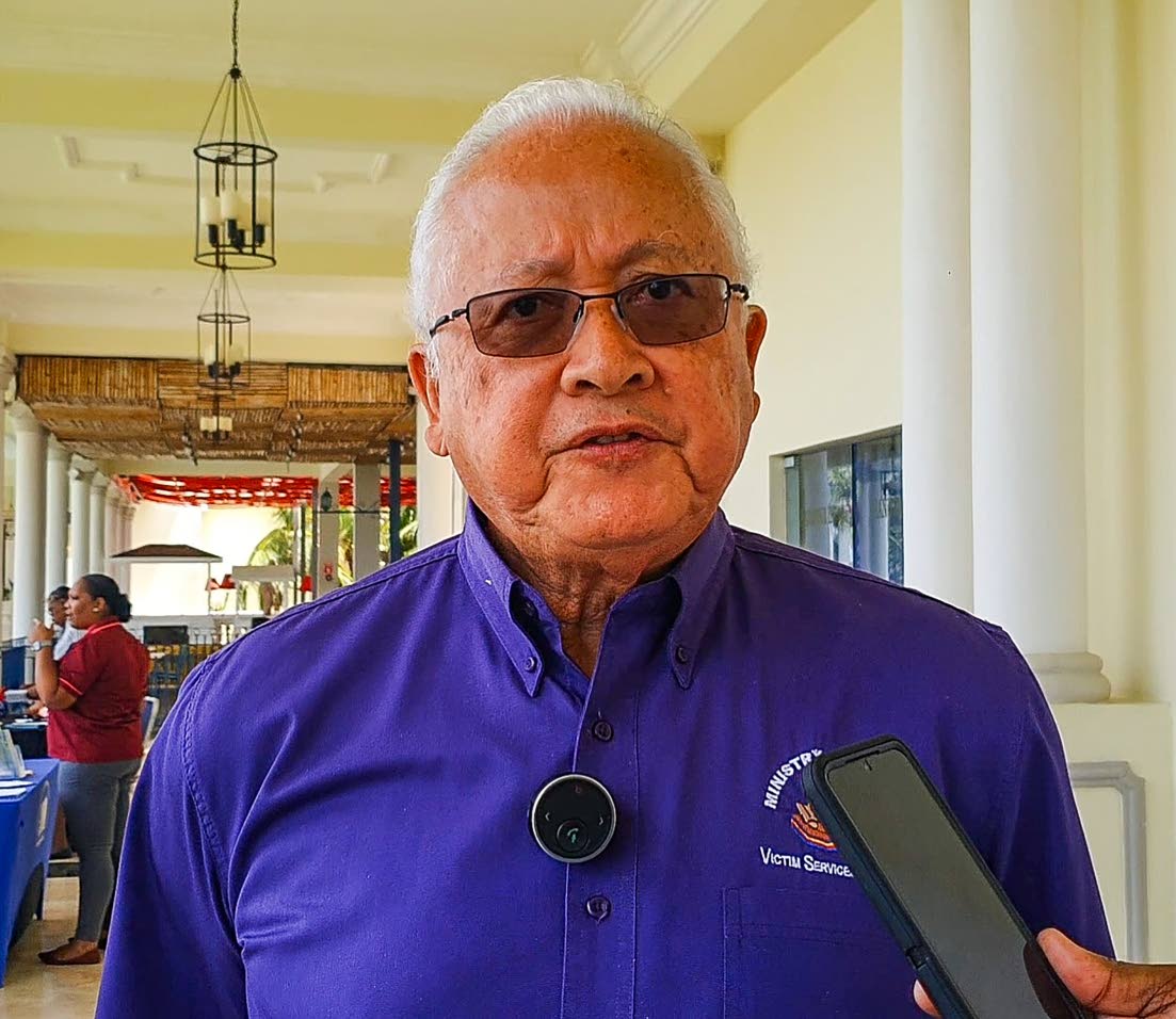 PNP takes aim at Chuck - Jamaica Observer