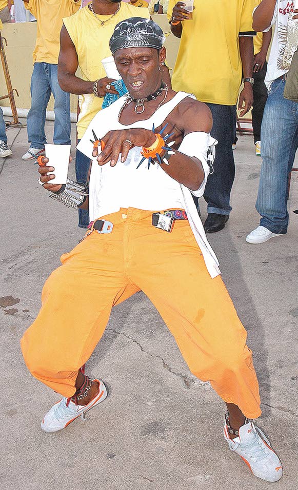 Ding Dong and Voicemail's Qraig remember Bogle 20 years after his death ...