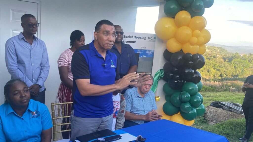 Bresheh launches new line of bags - Jamaica Observer