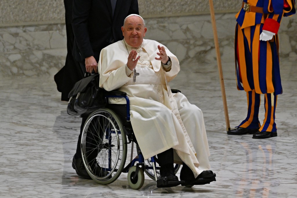 Recovering pope 'happy' to get out and about — Vatican - Jamaica Observer