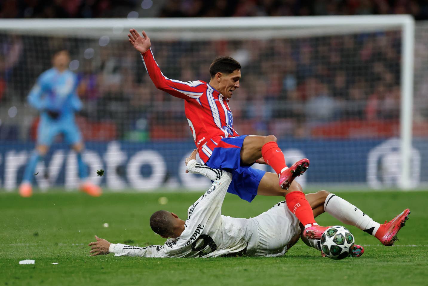 Real Madrid into Champions League quarter-finals on penalties - Jamaica ...