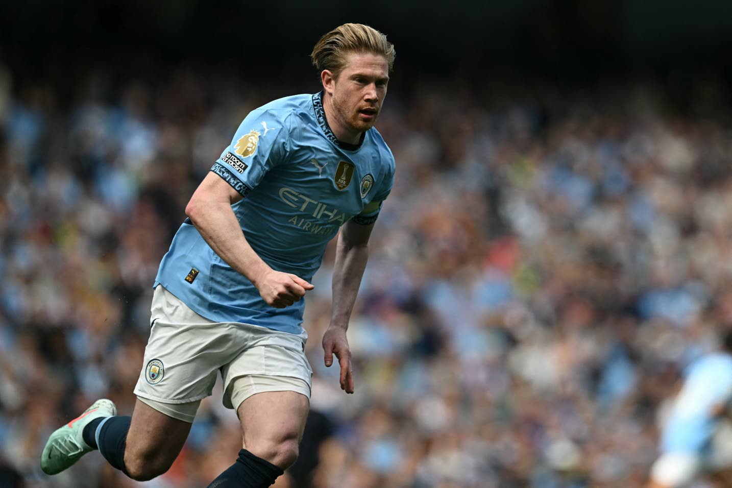 De Bruyne leads Man City comeback; Arsenal held by Brentford - Jamaica ...