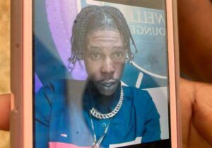 WATCH: Man's decomposed body found in Manchester - Jamaica Observer