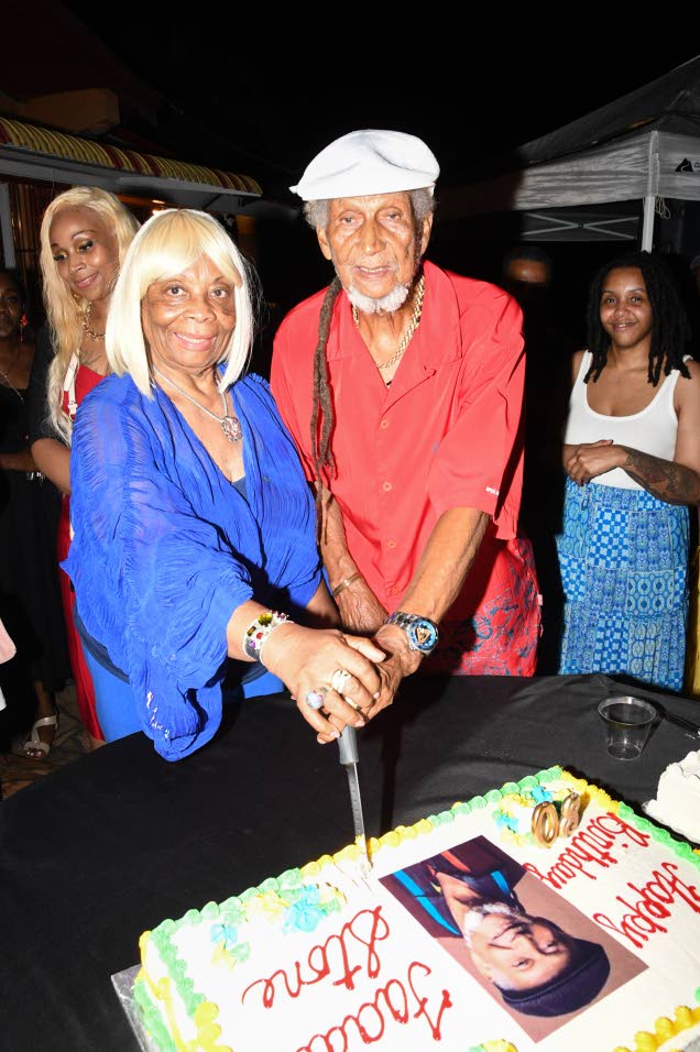 Nadine Sutherland and family celebrate dad’s 80th - Jamaica Observer