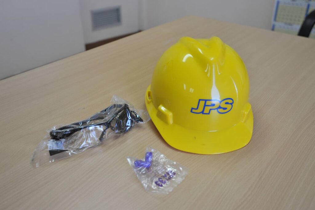 Alleged JPS impersonators in hot water - Jamaica Observer