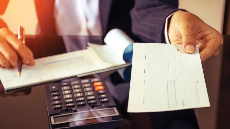 Cheque fraud surge - Jamaica Observer