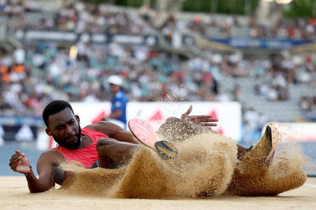 Racers Grand Prix: Shericka Jackson wins 200m in season's best - Jamaica Observer
