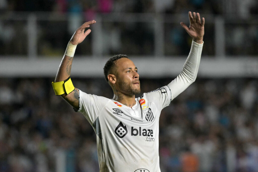 Neymar signs for six more months with Santos with an eye on World cup ...